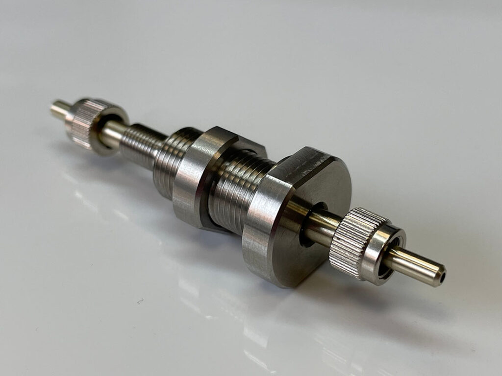 Vacuum Fiber Optic Feedthrough - art photonics